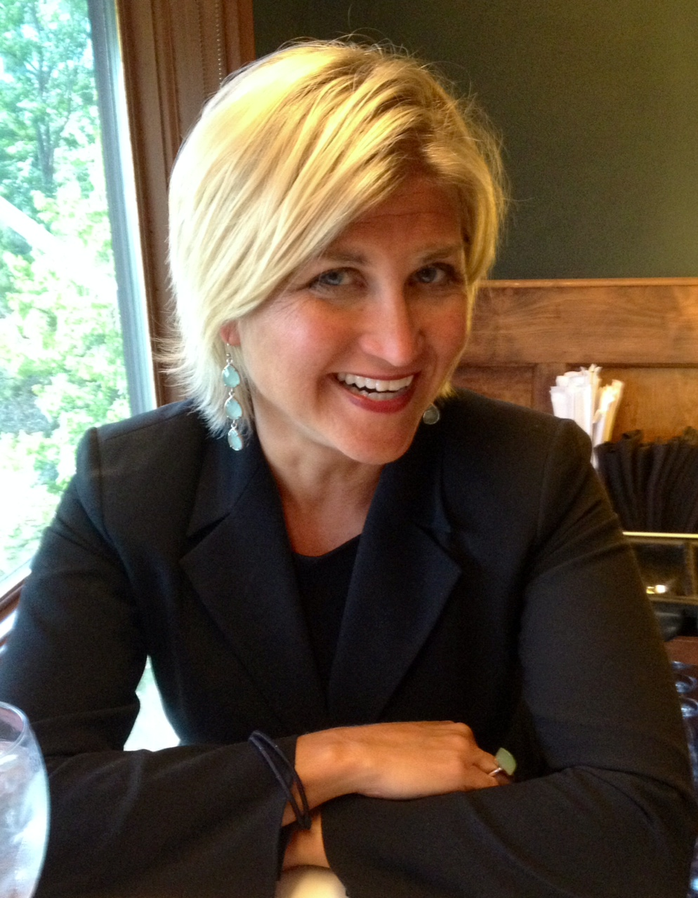 About – Michelle Ewalt